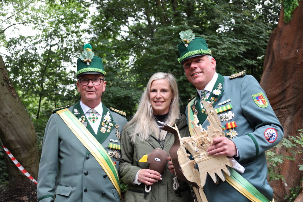 Markus und Susanne Pollmeier sind das neue Königspaar in Schloß Neuhaus ...
